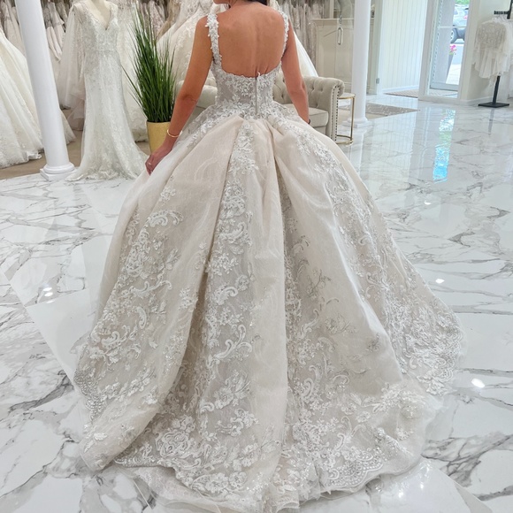 Ysa Makino | Dresses | Ysa Makino Wedding Ball Gown | Poshmark